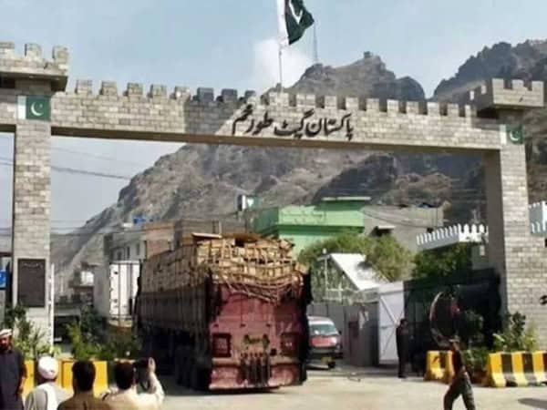 Pak-Afghan Torkham border crossing reopens today after 9-day closure