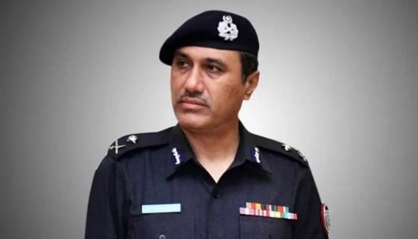 Ghulam Nabi Memon replaces Riffat Mukhtar as Sindh Police IG