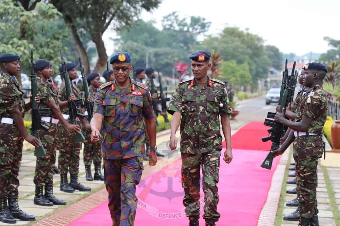 Kenya army chief among 5 killed in helicopter crash