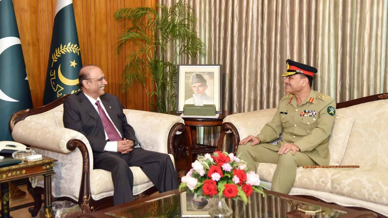 President Zardari commends Pakistan Army’s role in national sovereignty