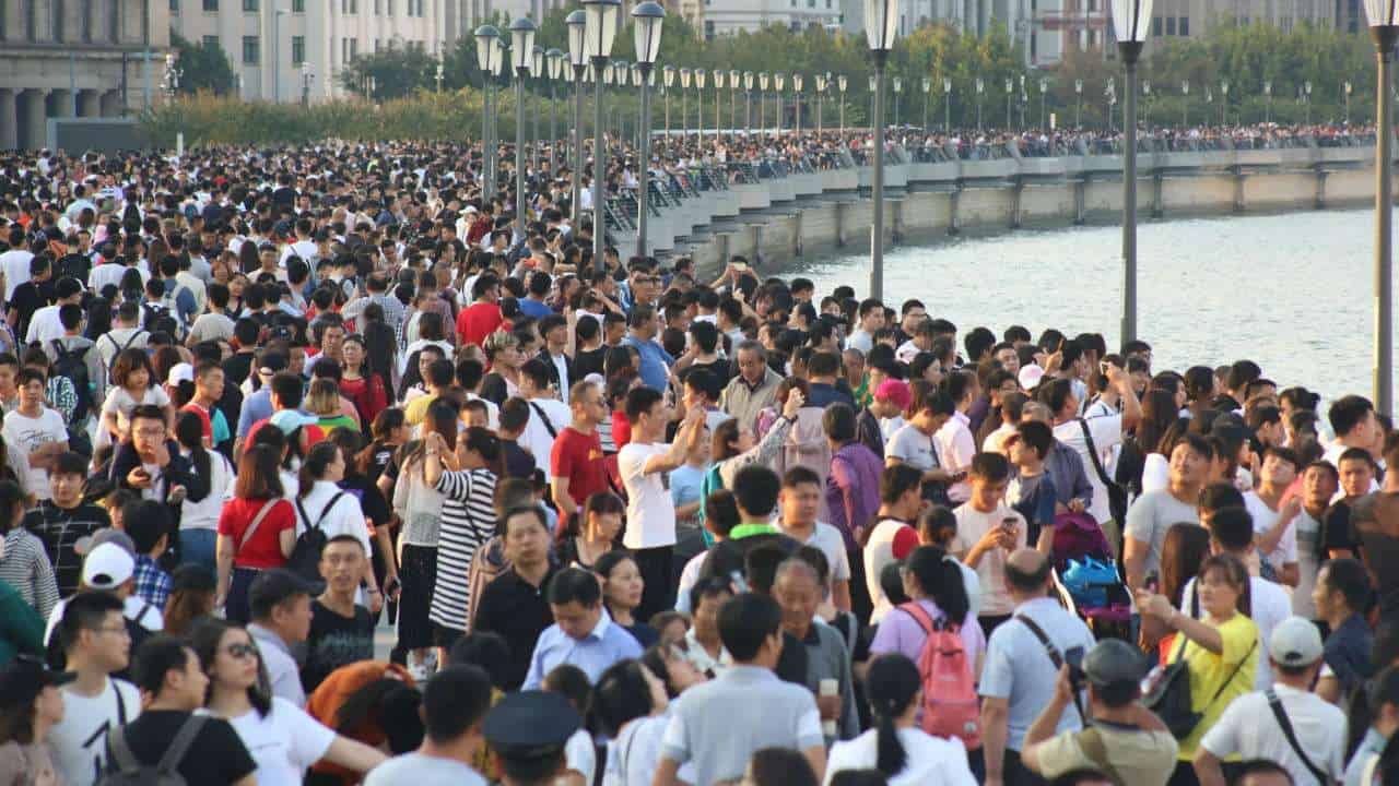 Pakistan launches five-year plan to reduce population growth rate