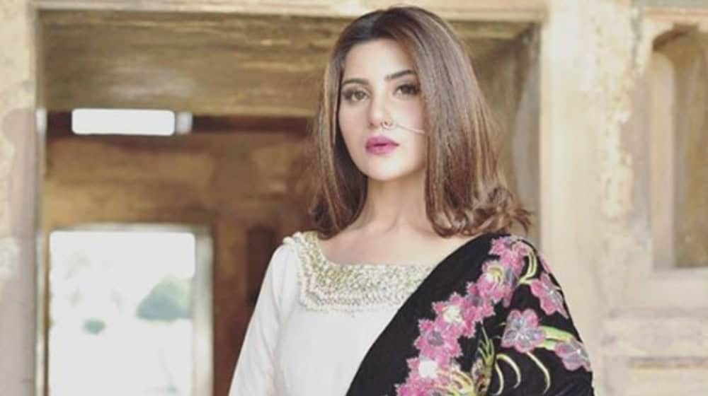 Sohai Ali Abro celebrates birthday with friends