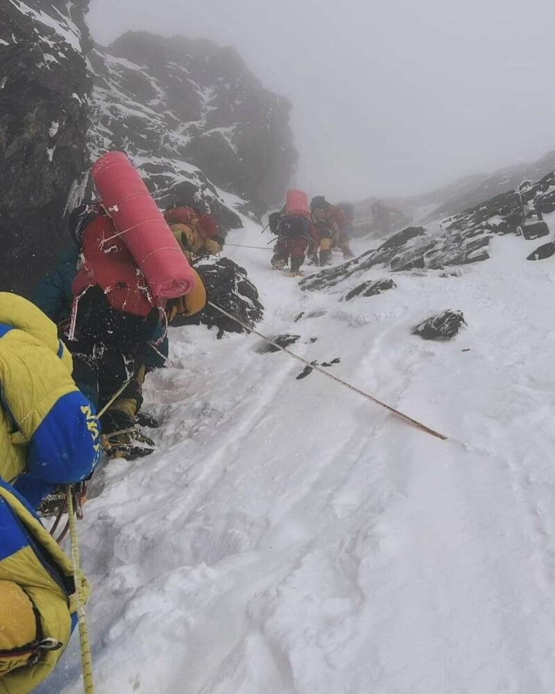 Two Japanese climbers go missing while attempting to scale K2