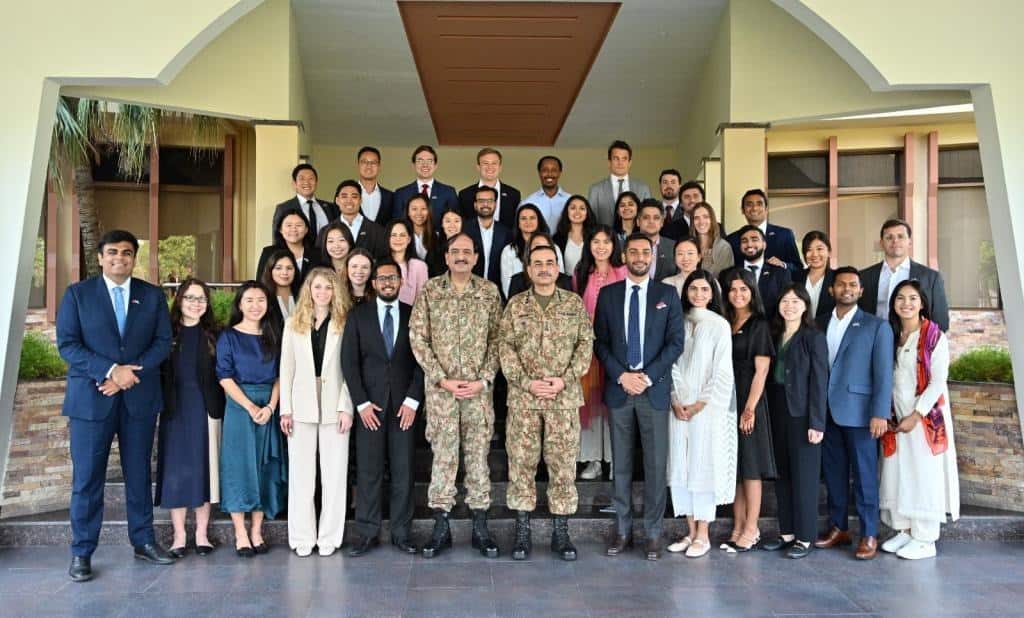 Harvard Business School students meet COAS Asim Munir