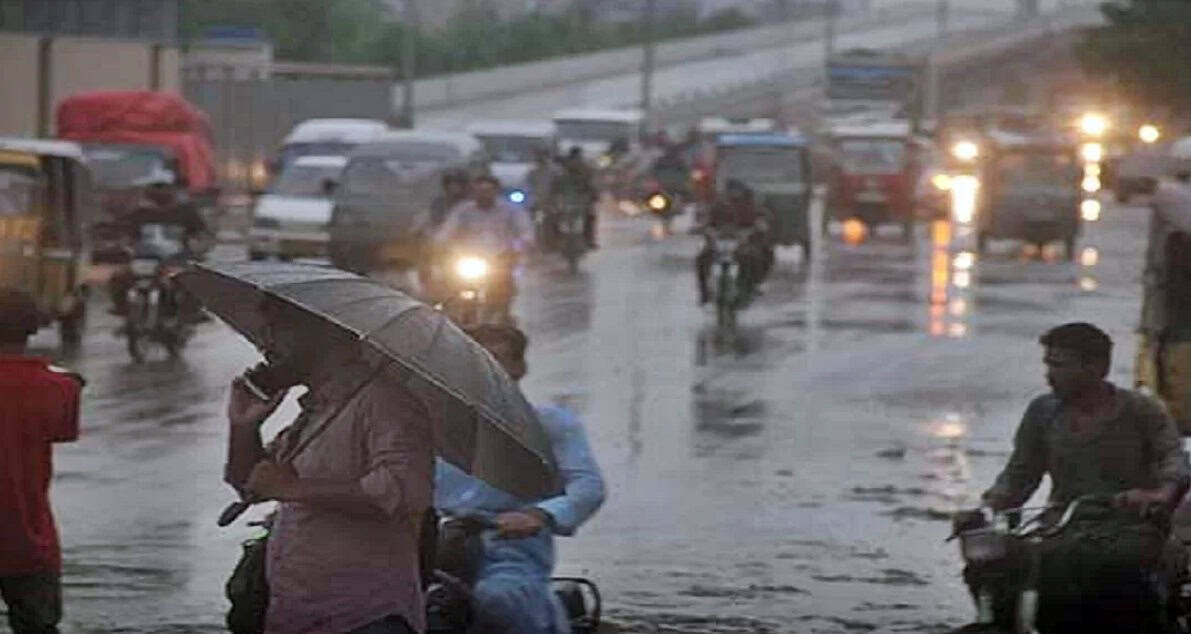 Karachi Weather Update: Sindh capital braces for heavy rains between ...
