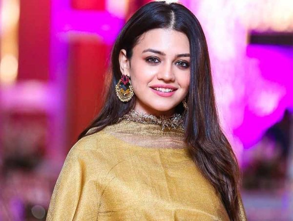 Zara Noor Abbas claps back at trolls over wardrobe choices