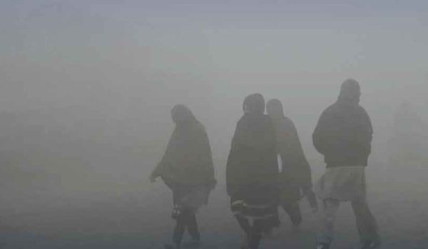 Anti-smog tower installed in Lahore to combat pollution