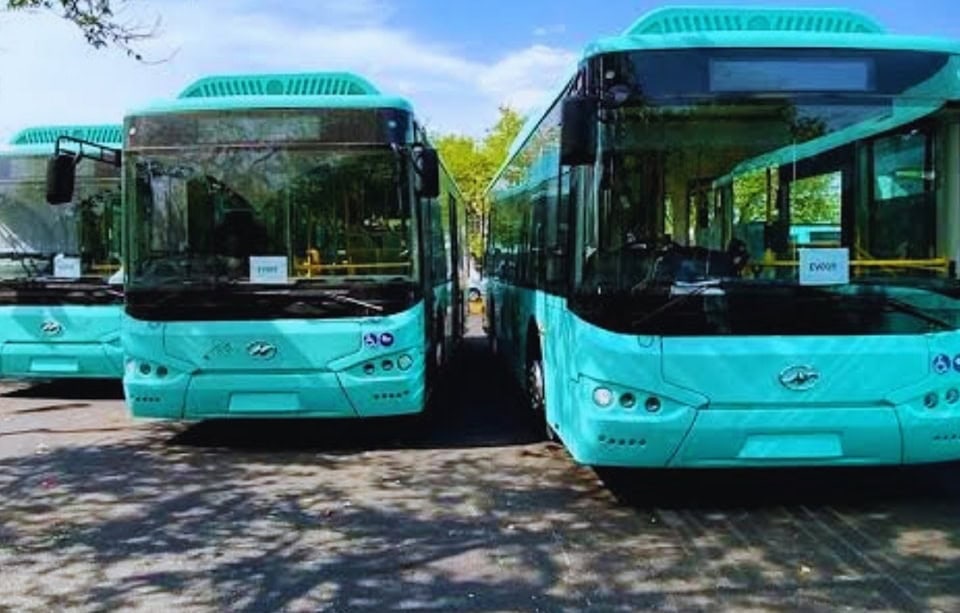 Islamabad set to start Electric Bus Service on new routes with arrival ...