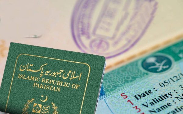 Saudi Arabia suspends Multiple-Entry Visas for Pakistanis; here's why