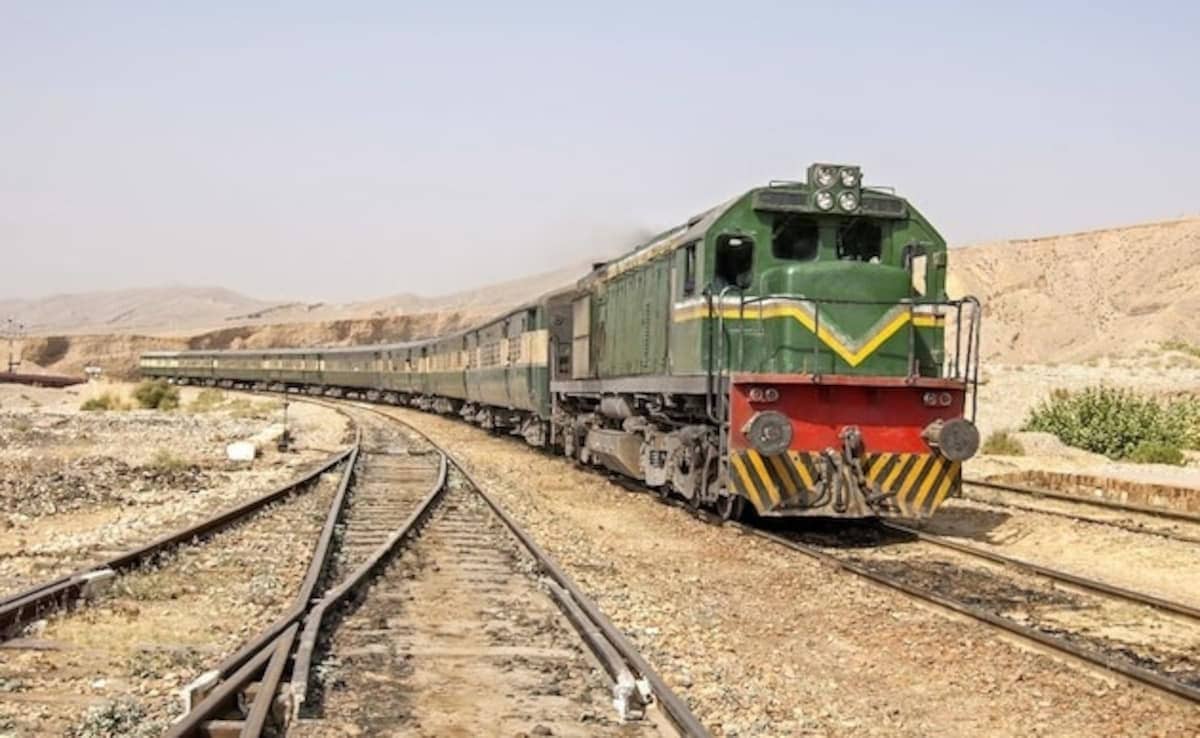Pakistan Railways hikes passenger, freight train fares again