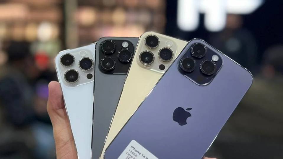 Bad News for Cloned, Patched iPhone users in Pakistan as PTA warns of ...