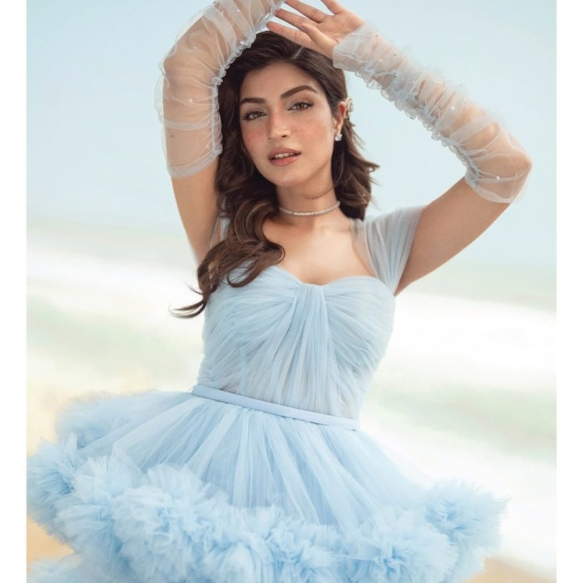 Kinza Hashmi channels Fairy-Tale Beauty in Stunning Gown; See Viral Pictures here