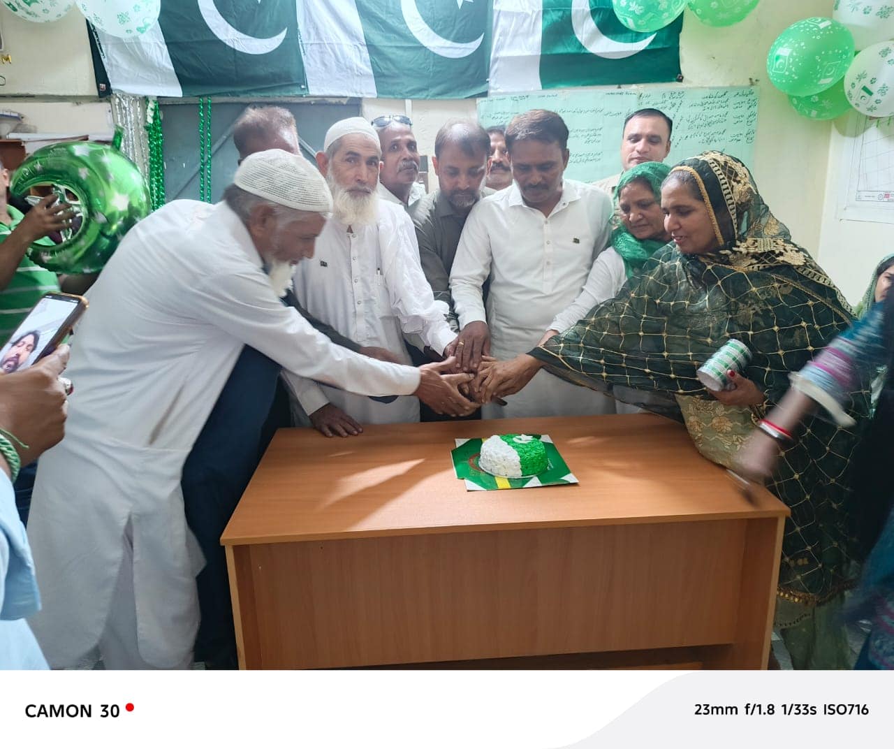 Poor people celebrated Pakistan’s independence in a rich way