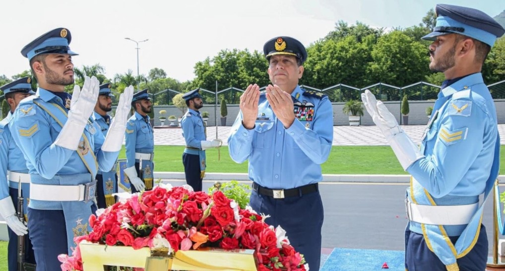 PAF honors Flying Heroes who laid down their Lives for Pakistan