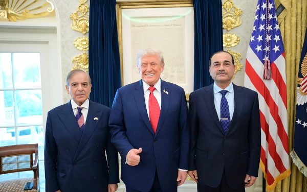 PM Shehbaz, Field Marshal Asim Munir meet US President Trump at White House