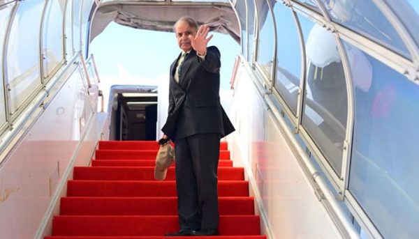 PM Shehbaz arrives in Saudi Arabia on brief emergency visit